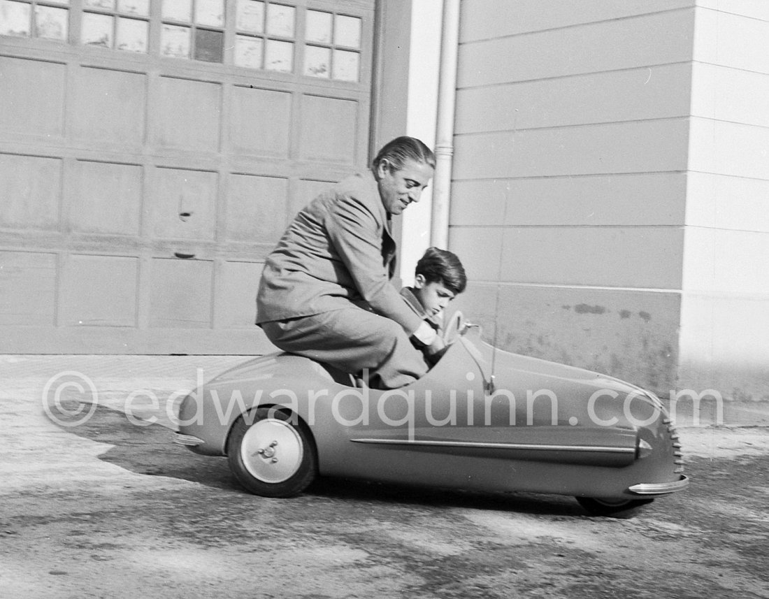 Aristotle and his son Alexander Onassis. Château de la Croë. Cap d ...