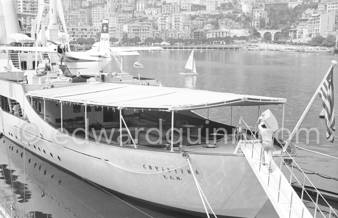 Yacht Christina of Aristotle Onassis with Italian twin-engine amphibian ...