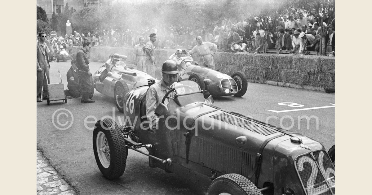 The start of the Monaco Grand Prix 1950 is imminent. Bob Gerard, (26 ...
