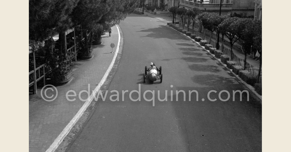 Harry Schell, (6) Cooper Jap. Formula 3 Grand Prix, called "The Prix de ...