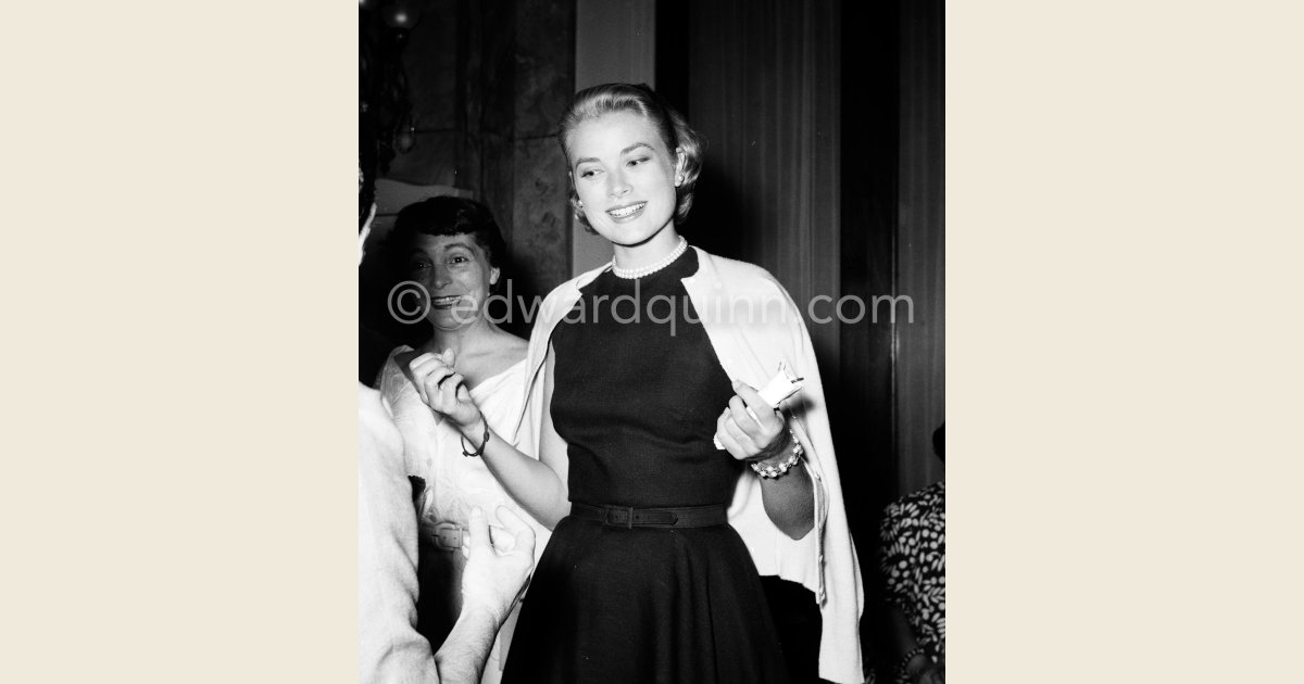 Grace Kelly during a Cocktail Party given by Alfred Hitchcock for the ...