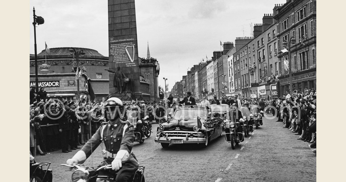 Visit of President Kennedy to Ireland. Cavendish Row, on the left ...