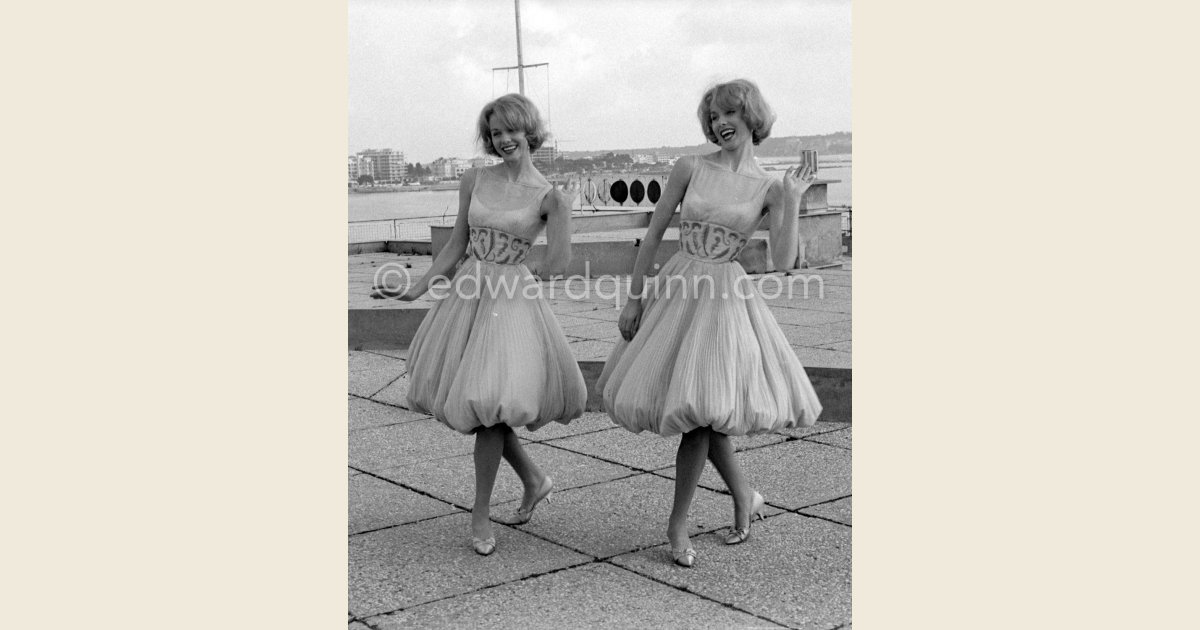 The Kessler twins ("Die Kessler Zwillinge") Alice and Ellen Kessler in ...