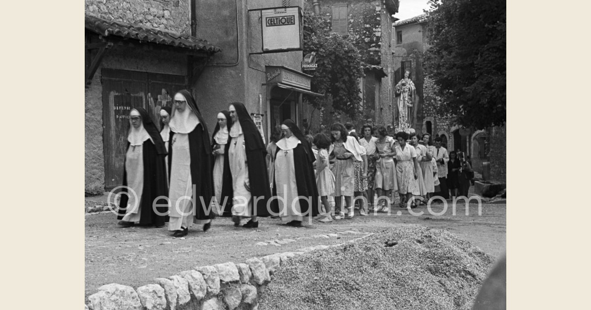 Procession. Monaco 1951 | Edward Quinn Photographer