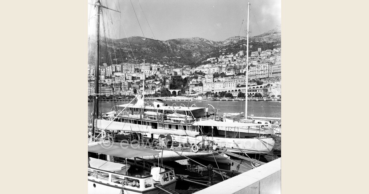Beside sailing yacht Favorita, Prince Rainier's luxury yacht Deo ...